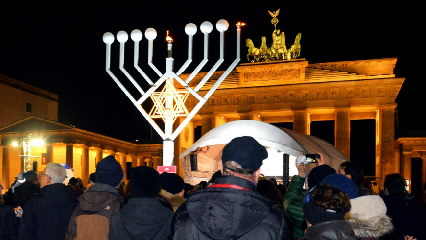 La Ménorah, lumière de ‘Hanoukah – Shalom Israël